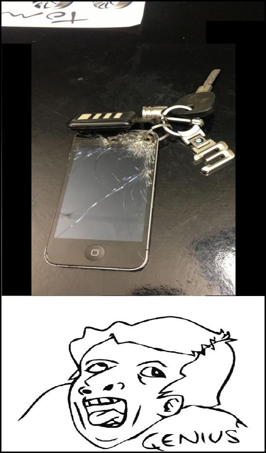 Tanta gente ai querendo um Iphone e o cara faz isso - Meme by Kickmaho ...